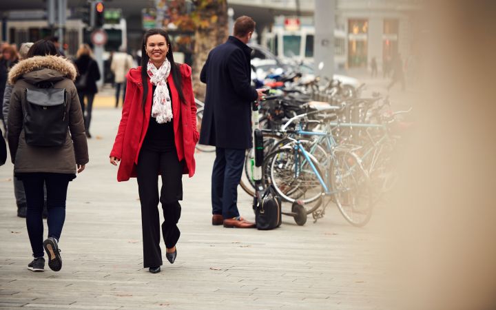 Who stands behind elea? - elea